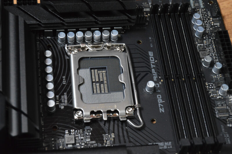 ASRock Z790 PG Riptide: Test