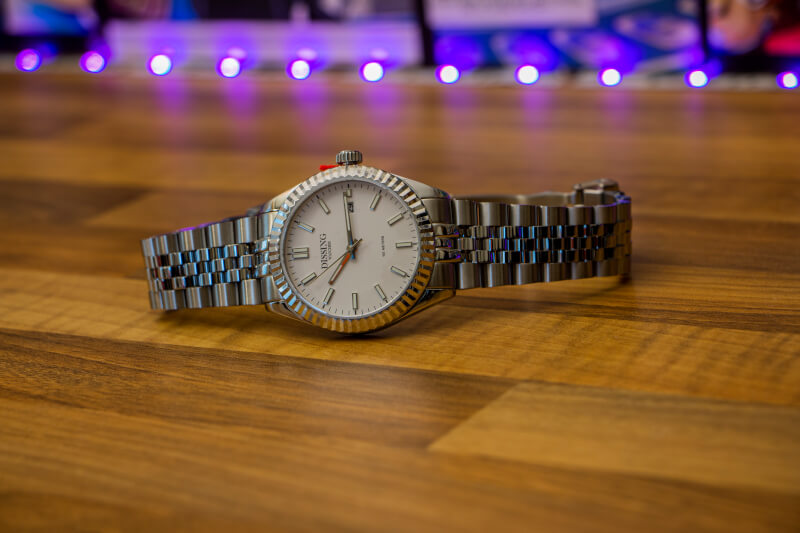 Dissing Watches; Ure i tre prisklasser