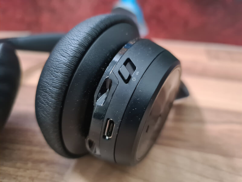 Poly Voyager Focus 2 - Et headset til kontoret