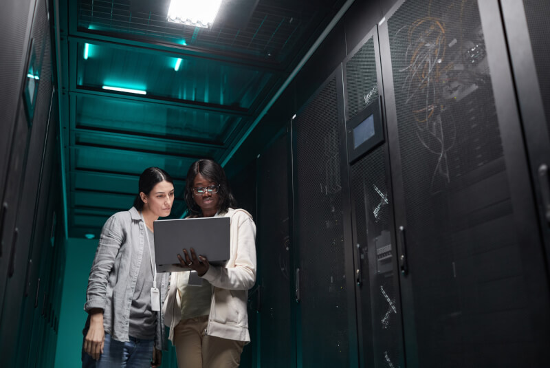 AI Chip Roadmap viser NVIDIA's dominans til 2027+